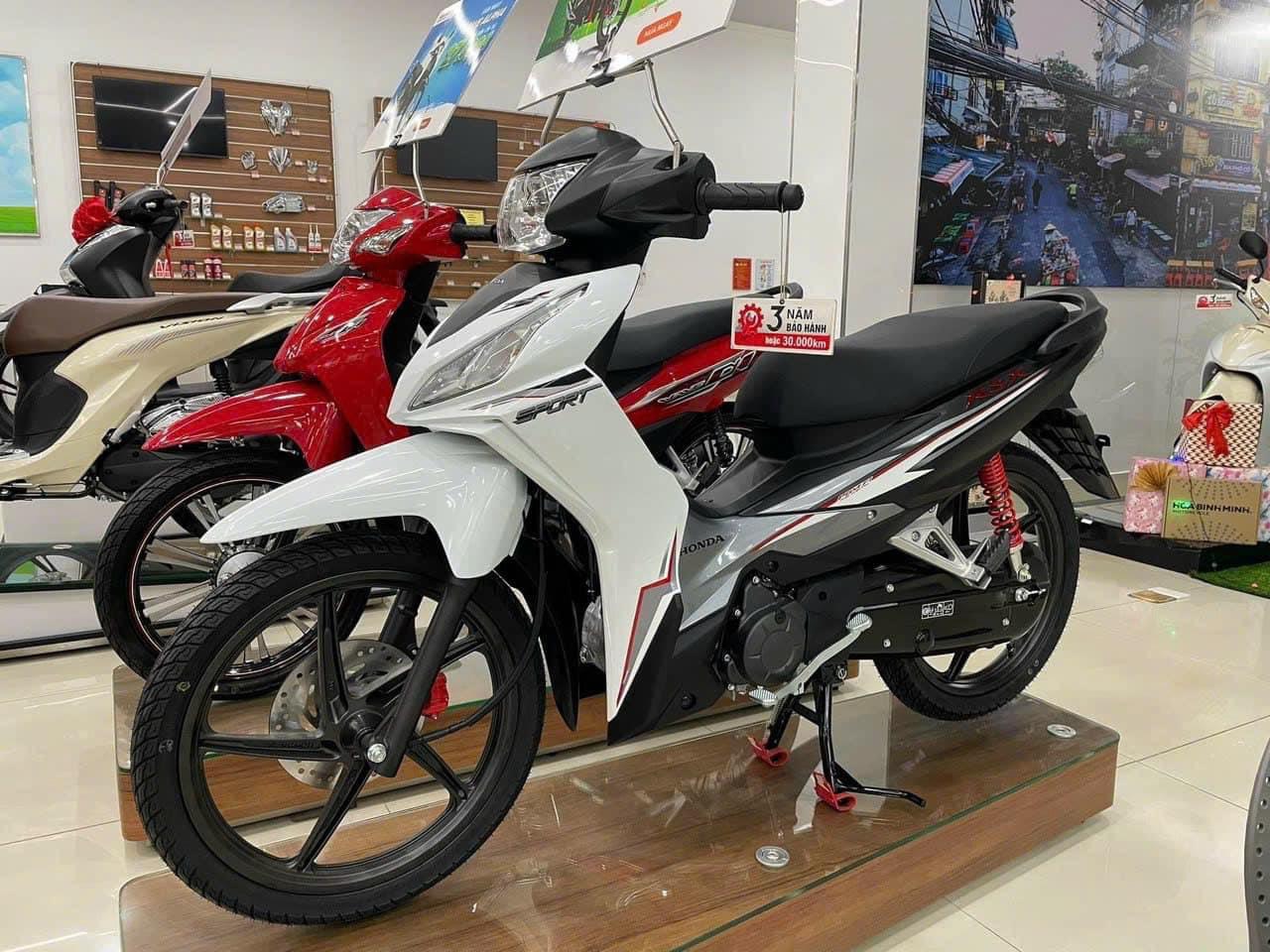 2024 đến Rồi! Giữa Wave Alpha Và Wave RSX Nên Chọn Chiếc Xe Nào? - HÒA ...