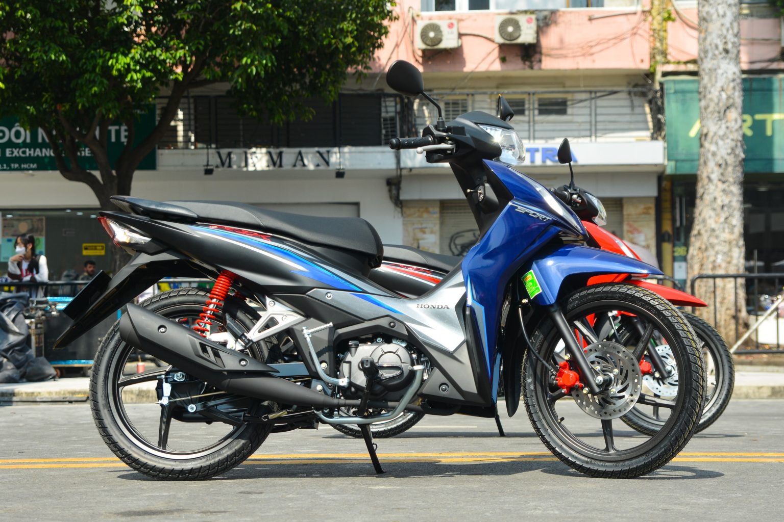 Wave RSX 2024 Ra Mắt - Đẹp, Tiết Kiệm Xăng, Hiện đại Hơn Hẳn Phiên Bản Cũ - HÒA BÌNH MINH