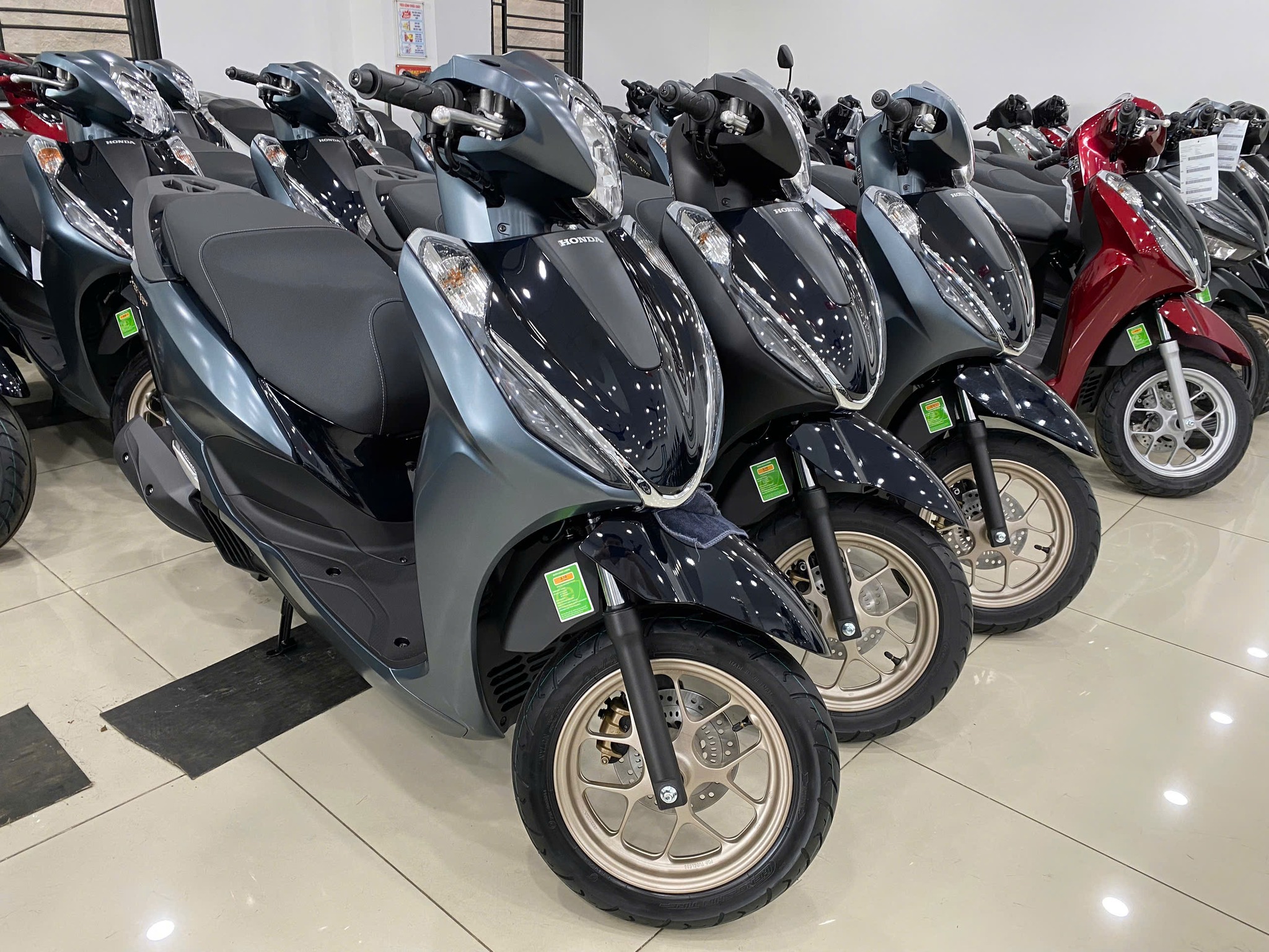 Giá Xe Lead Phiên Bản đặc Biệt 2025. Những điểm Mới Chỉ Có ở Phiên Bản ...